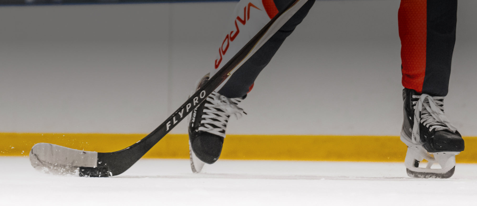 BAUER VAPOR FLYPRO GRIP STICK INTERMEDIATE | BAUER Canada